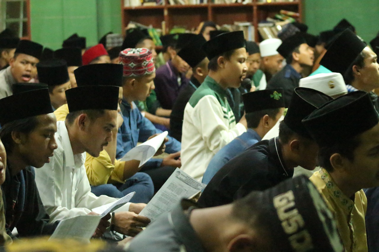 Contoh 100 Nama Orang Sunda, Makna dan Kelebihannya - Distingsi.com ...