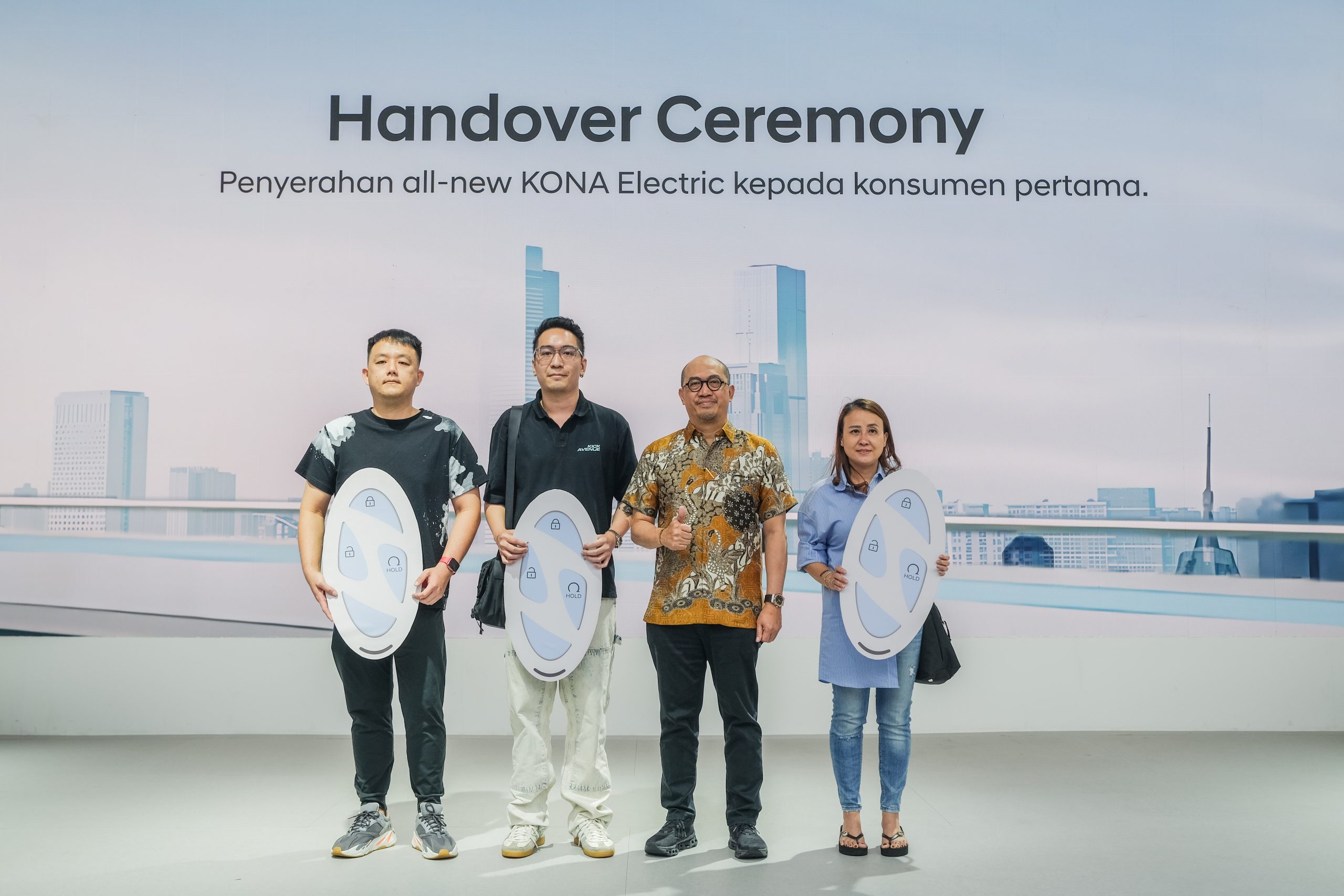 Khusus Bluebird, Hyundai Handover All-New KONA Electric Tersedia Unit ...
